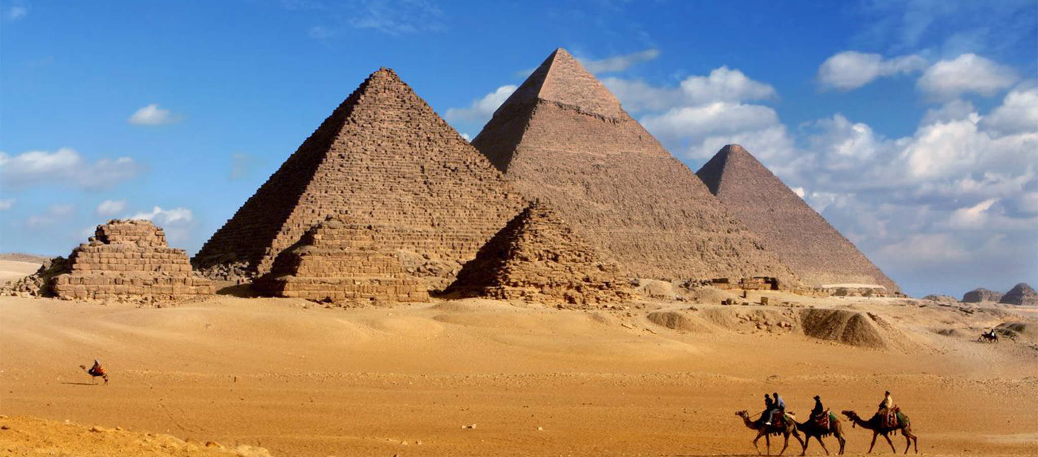 Tiga Piramid di Giza – Stella Kwarta Wisata